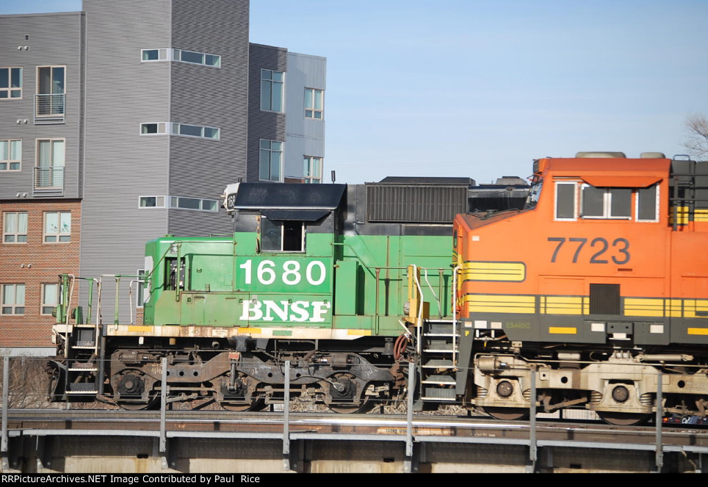 BNSF 1680 BNSF 7723 The Old And The New